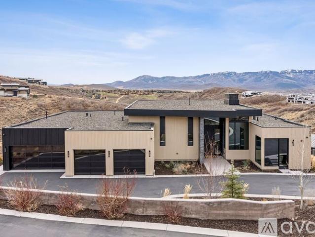5 BR, 7 BA Apartment 3404 Wapiti Cyn Rd, Park City, UT 84098