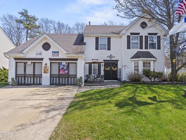 5 Brentwood Dr, Bayville, NJ 08721