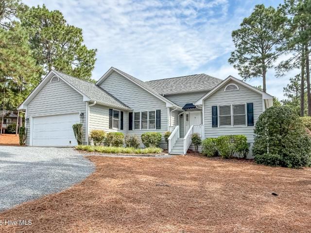 5 Bridle Path Circle