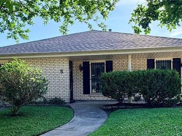 5 Brittany Dr, Kenner, LA 70065