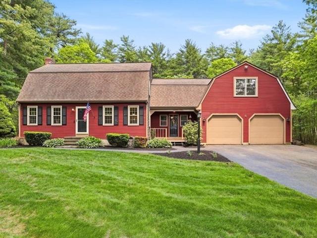 5 Brook St, Middleboro, MA 02346