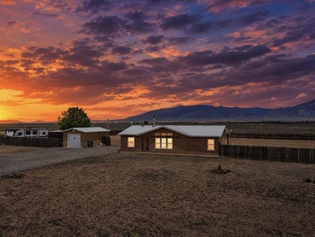 5 Calle Vis, El Prado, NM 87529