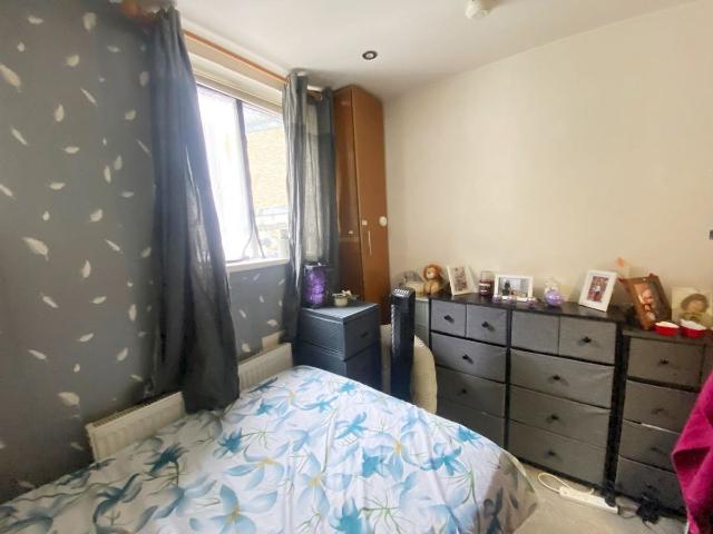 5 Camberwell Grove, London SE5, Room to rent, £750 pcm | PrimeLocation