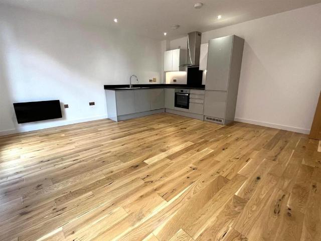 5 Camden Grove, Birmingham B1 1 bed apartment to rent £1,150 pcm £265 pw
