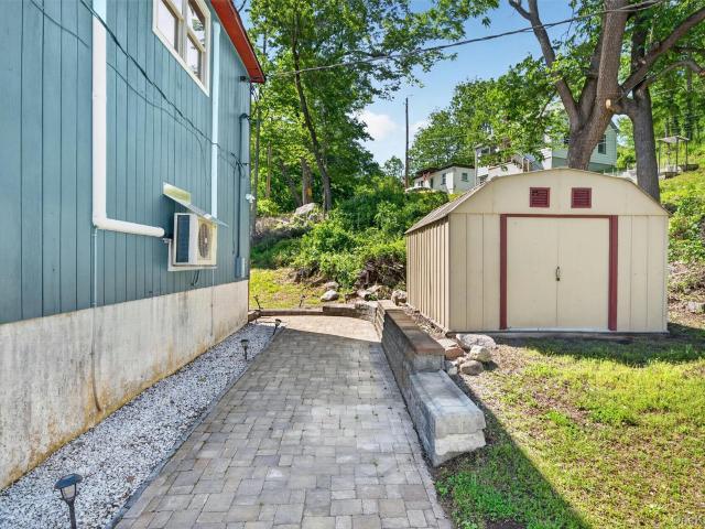 5 Canterbury Road
