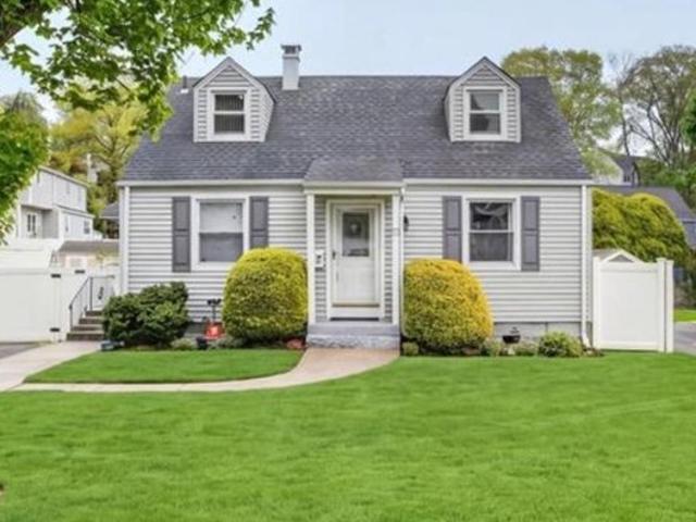 5 Cantitoe Rd, Yonkers, NY 10710