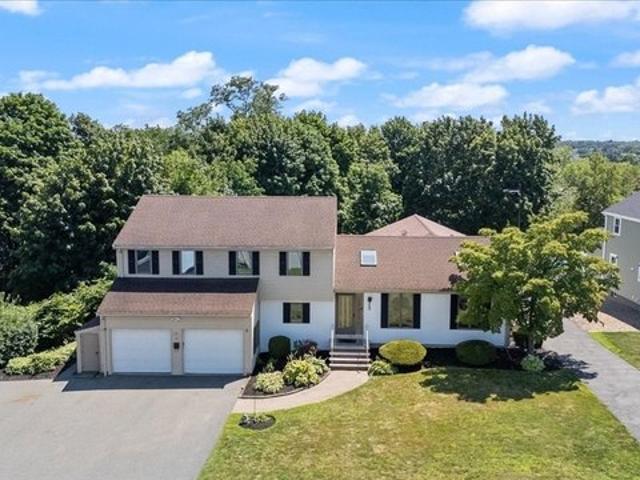 5 Carol Ann Rd, Peabody, MA 01960