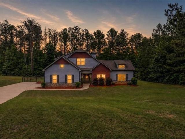 5 Carlow Ct, Newnan, GA 30263