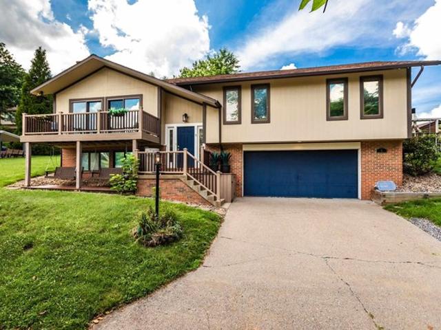 5 Cedarwood Dr, Morgantown, WV 26505