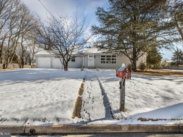 5 Charles Ave, Blackwood, NJ 08012 | Compass