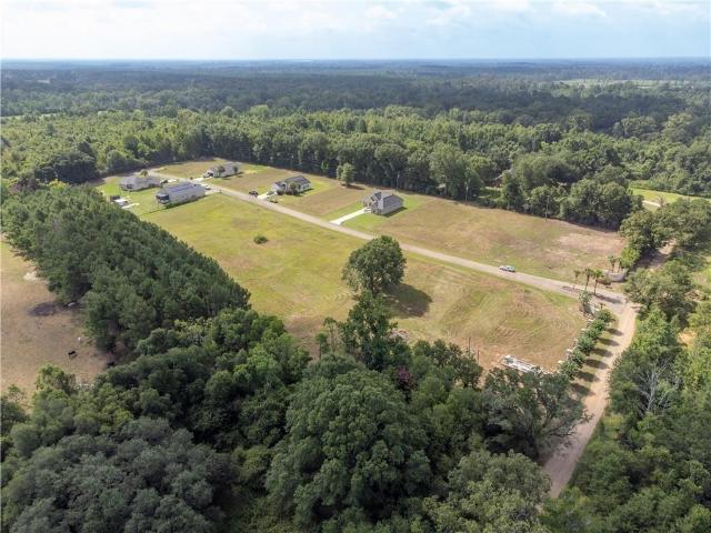 5 Charles Davis Lane