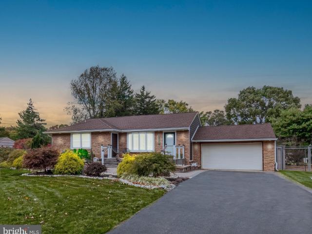 5 Cherokee Dr, Pennington, NJ 08534 | Compass