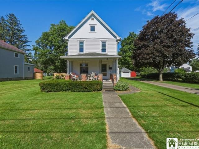 5 Cherry St, Franklinville, NY 14737