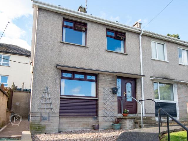 5 Church Way, Richhill