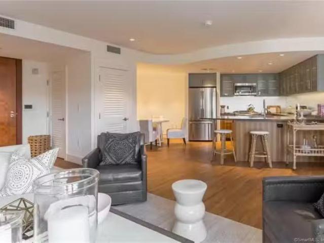 5 Church Lane, 306, Westport, CT 06880