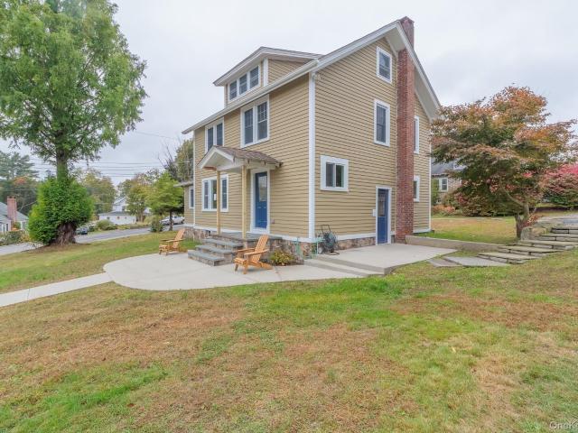 5 Circle Drive