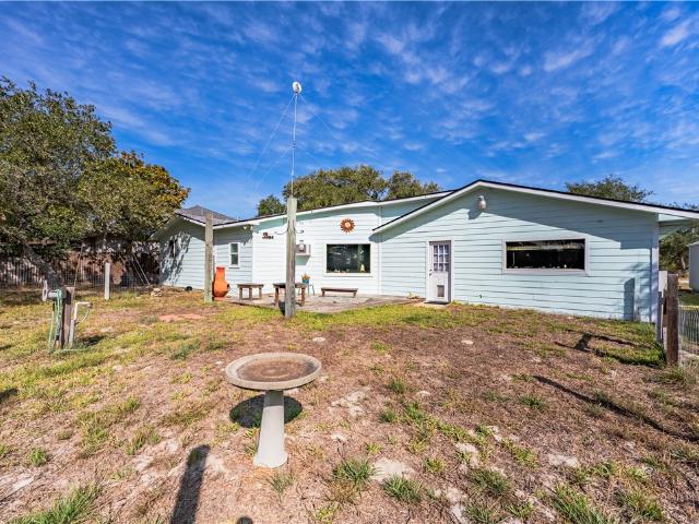 5 Circle Lake Drive