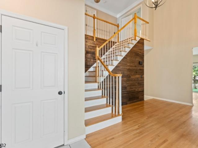 5 Clark Ct