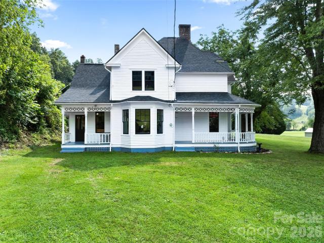 5 Clarks Cove Road