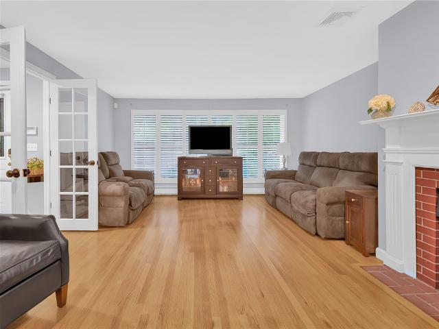 5 Colony Drive