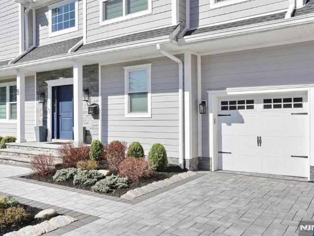 5 Colebrook Drive