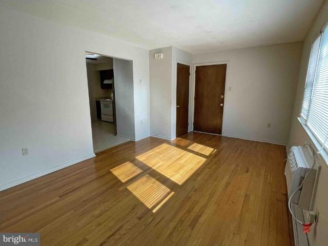 5 Commercial Drive # 2