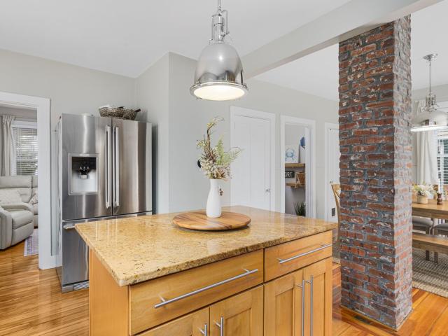 5 Conrad Court, Newport, US, RI