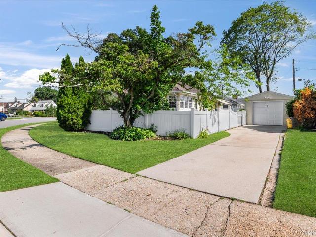 5 Coronet Crescent