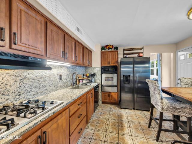 5 Cortland Drive