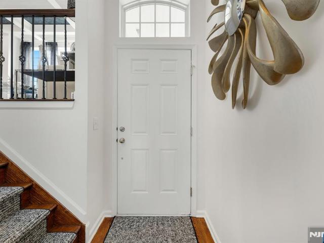 5 Creekside Court