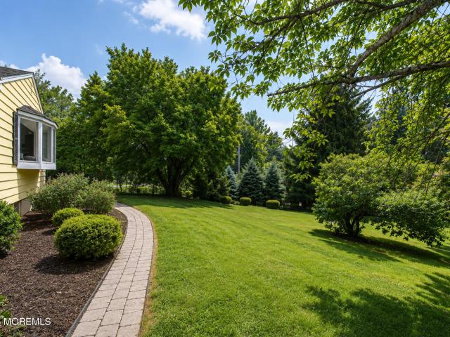 5 Crestview Drive