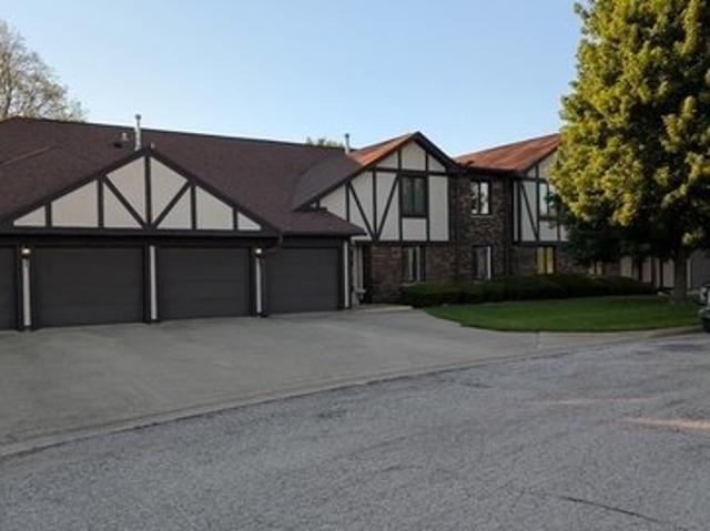 5 Crystal Ct Unit 5, Pontiac, IL 61764
