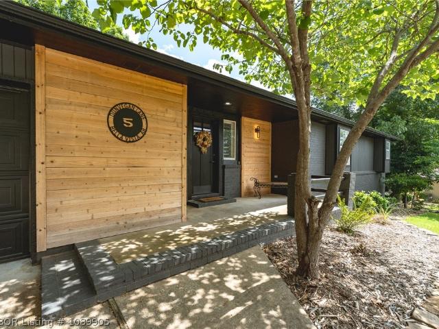 5 Dunvegan Lane