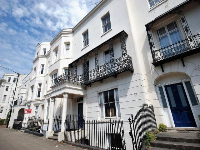 5 Dale Street, Leamington Spa CV32, 1 bed flat to rent, £1,100 pcm | PrimeLocation
