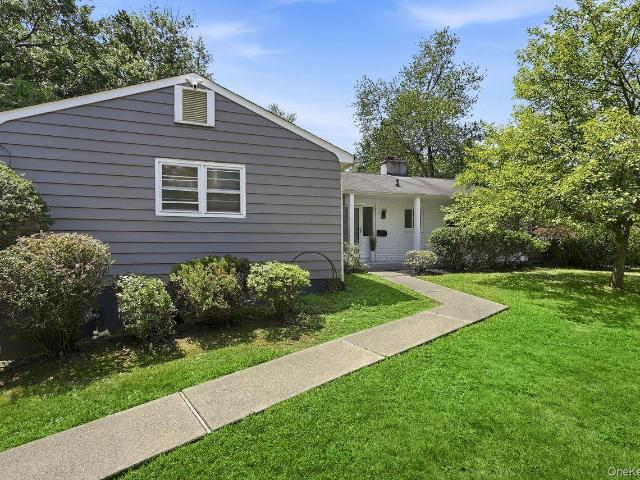 5 Deer Meadow Drive