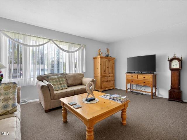 5 Deer Path Drive