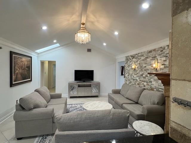 5 Deerfoot Court