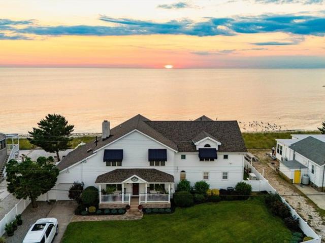 5 Delaware Ave, Villas, NJ 08251