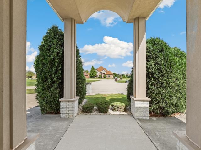 5 Delphi Court