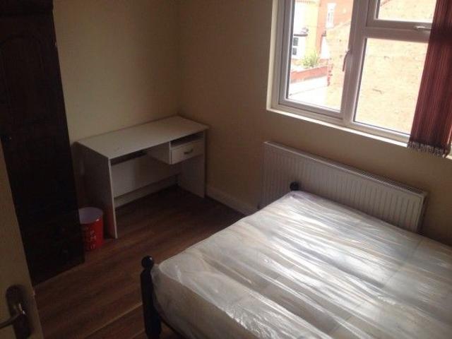 5 double en suite bedroom property located in Selly Oak