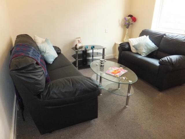 5 DOUBLE ROOMS, POPULAR STUDENT LOCATION, STAFFS UNI, STOKE ON TRENT Pads for Students