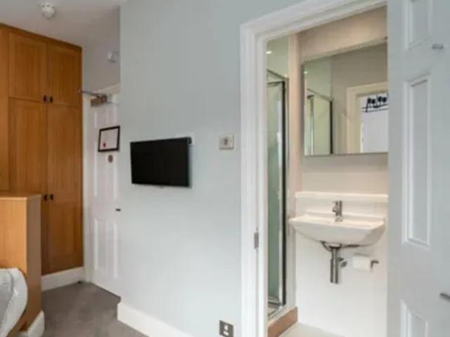 5 Doughty Street, London, WC1N 2PL, United Kingdom | 1 bed apartment for rent #154573404 | Rentberry