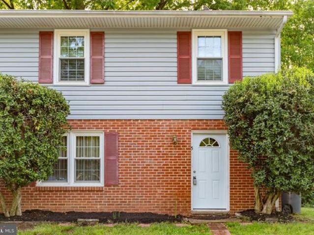 5 Evergreen Ln, Stafford, VA 22554