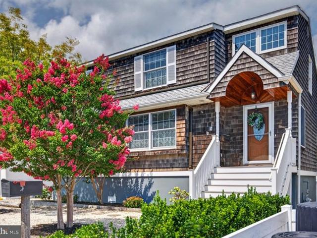 5 E 17th St, Long Beach Township, NJ 08008