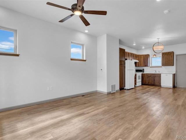5 E 51st Avenue