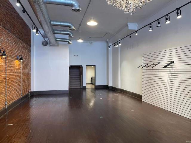 5 E Market Street