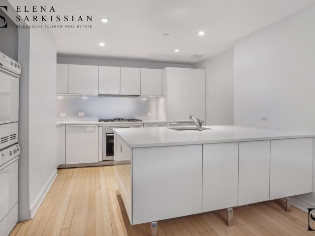 5 East 44th Street, New York, NY