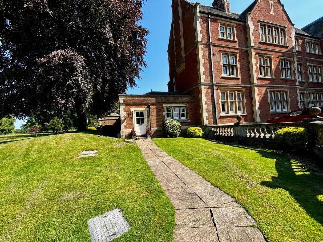 5 East Wing, Caldecote Hall, Nuneaton CV10, 1 bed flat to rent, £1,200 pcm | PrimeLocation