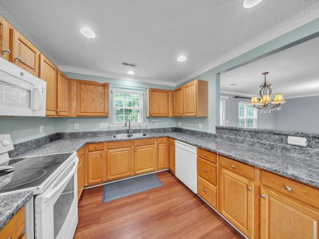 5 Earleigh Court