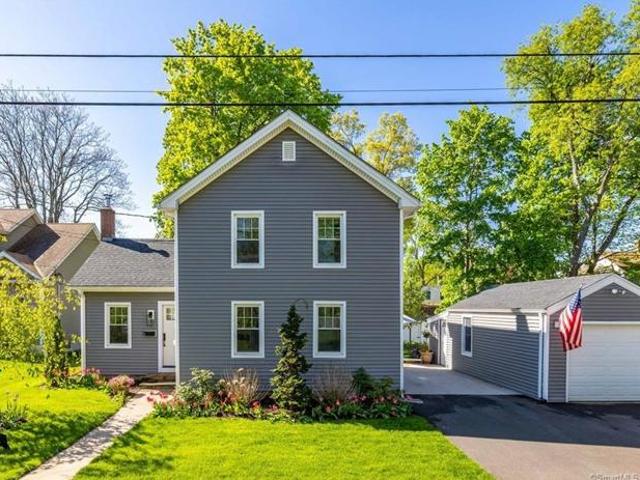5 Elbow Ln, Plainville, CT 06062